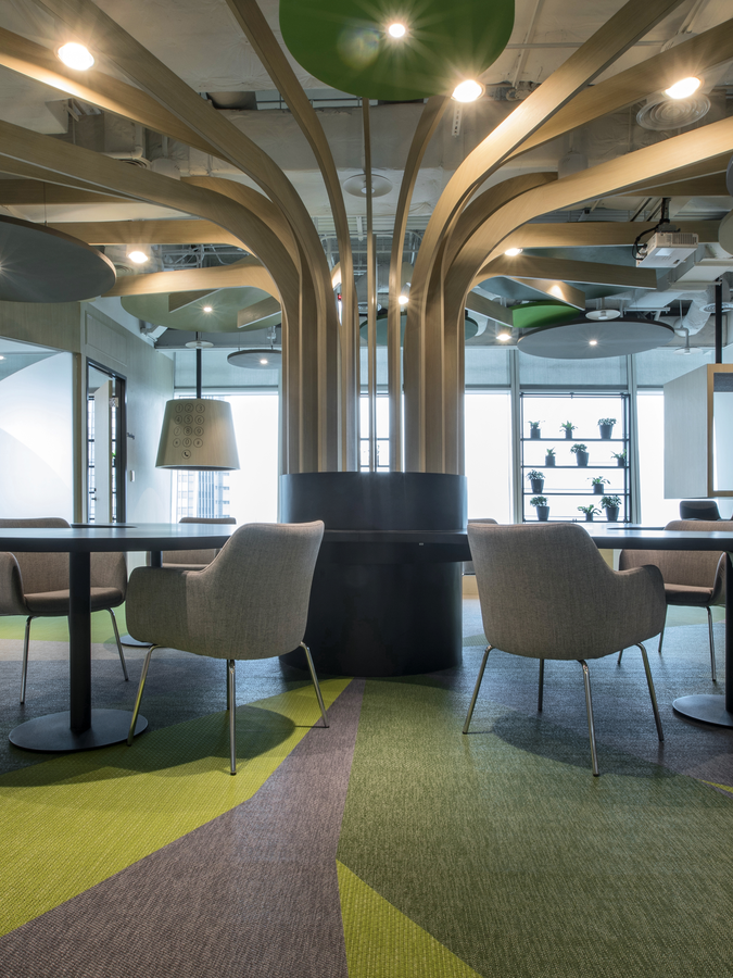 Bolon | Projects | Commercial